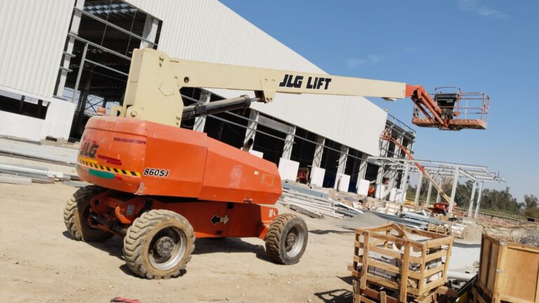 JLG 800AJ 80 Ft Manlift for Sale in Delhi – 2011
